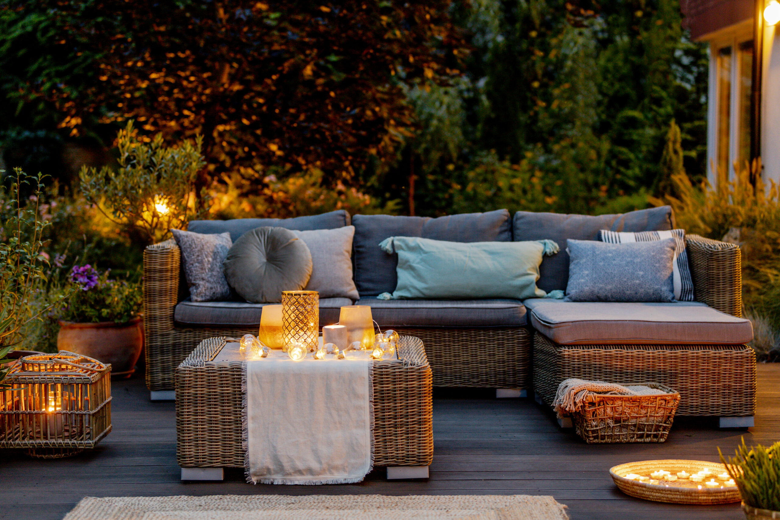 Sell Your Home Tips - Adding Outdoor Appeal Sell Your Home Tips - Adding Outdoor Appeal